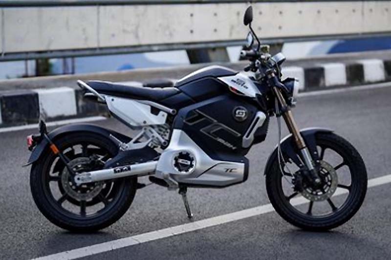 Hunter Motorcycles dan SMOTO Electric di Mata Adventure Riders