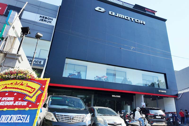 QJMOTOR Indonesia Resmikan Dealer Flagship Pertama di